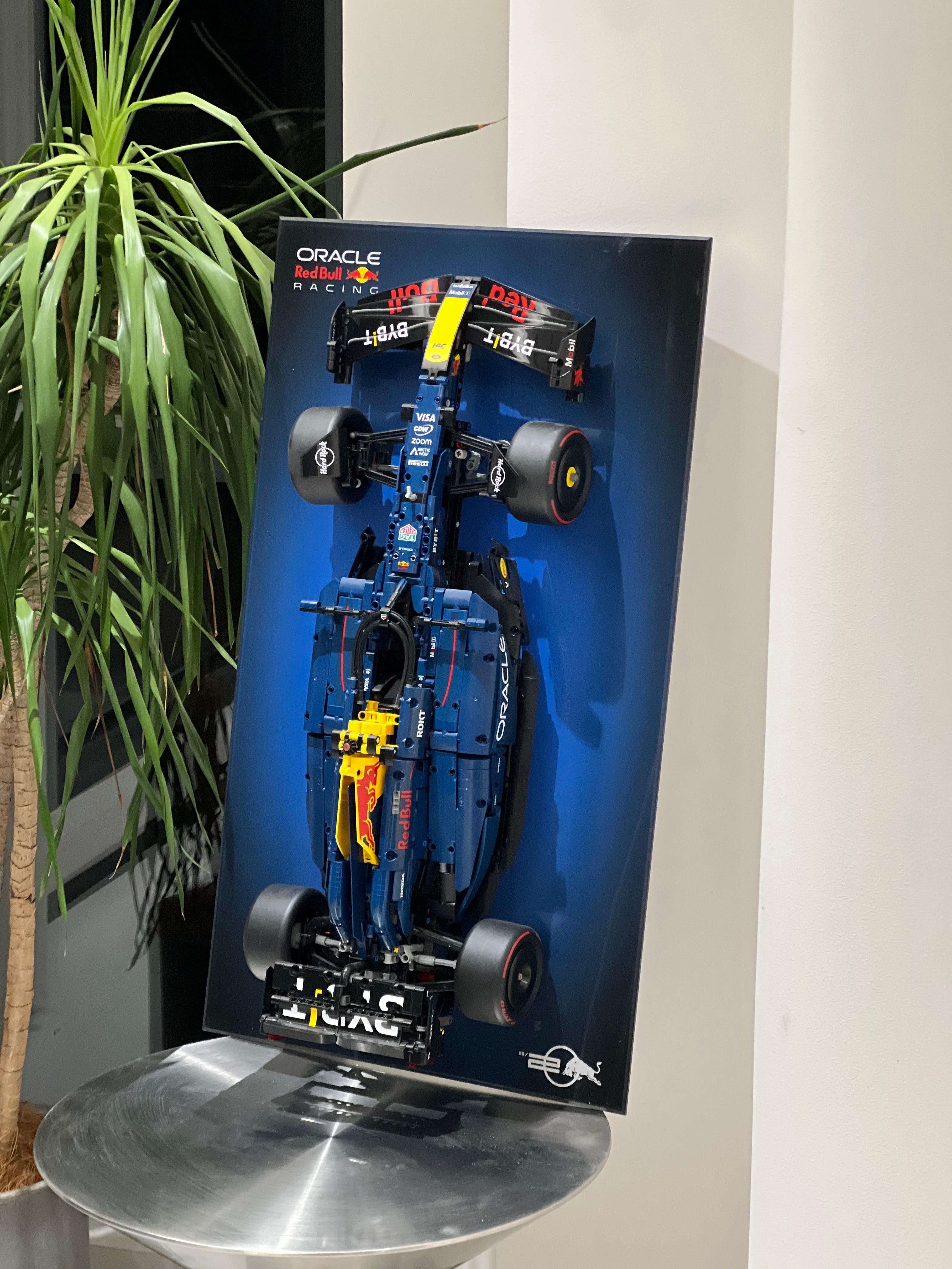 LEGO ™ Oracle Red Bull Racing RB20 F1 Racing (42206) Showcase Guide: P ...