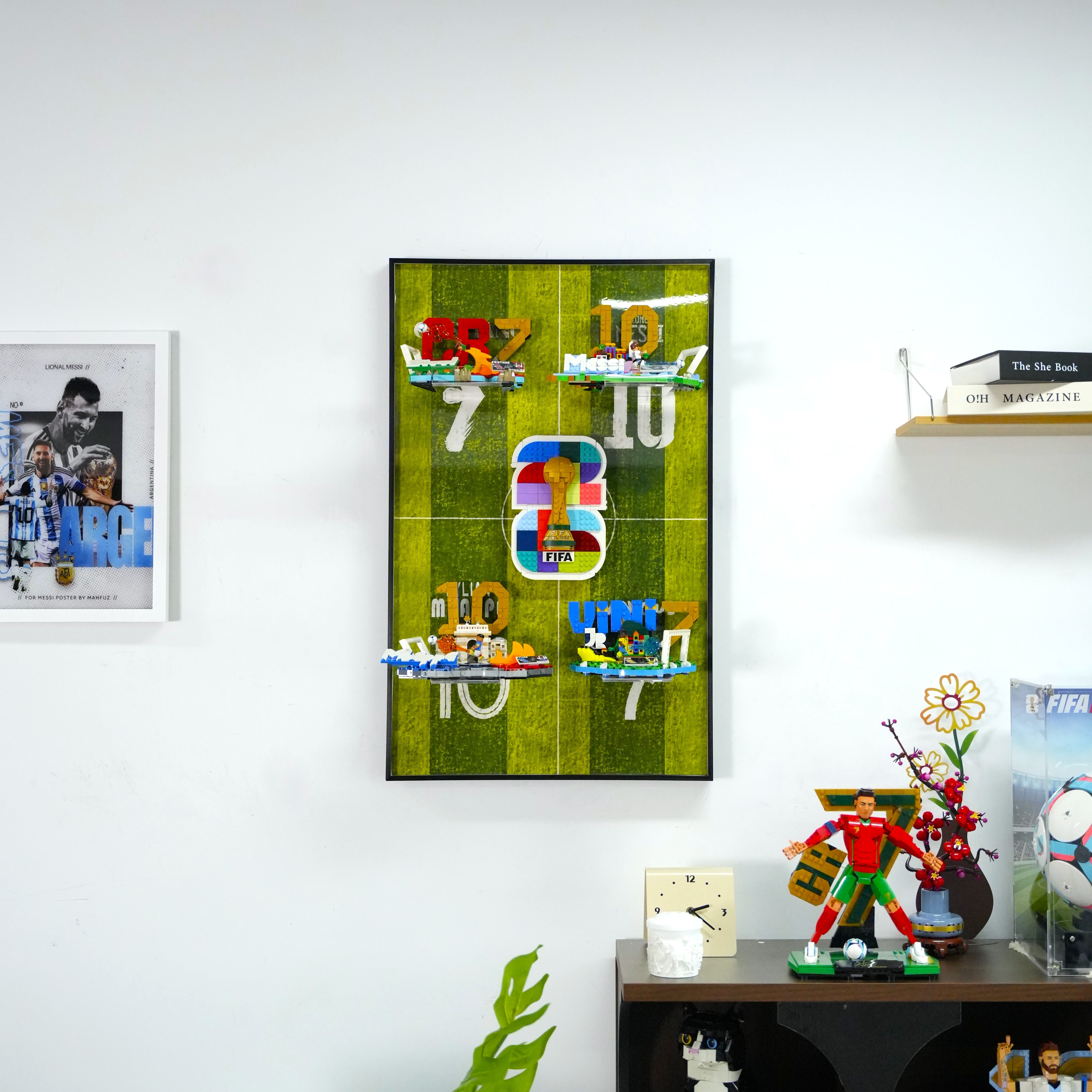 LEGO Soccer Highlights FIFA World Cup — A Five-in-One Football Wall Di ...